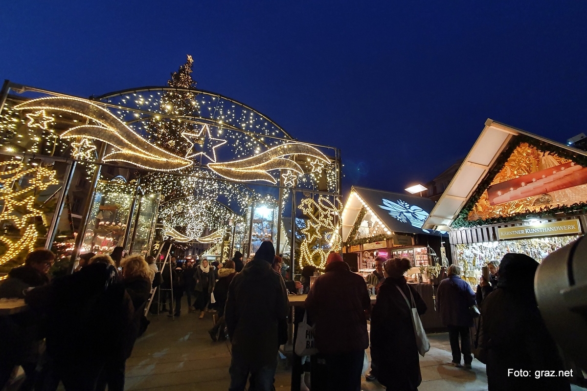 Christkindlmarkt 2021 am Hauptplatz Graz - Advent in Graz - Infos, Fotos