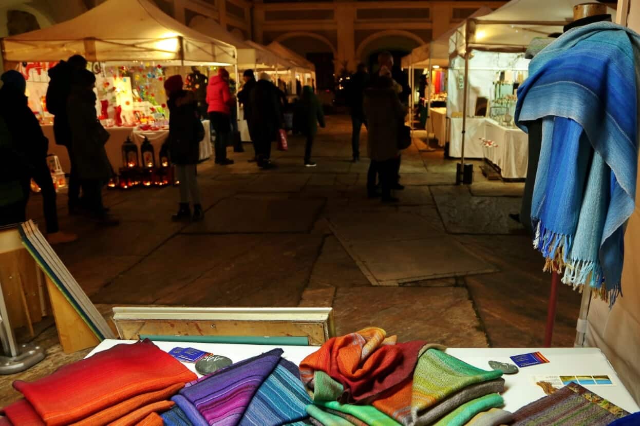 Advent 2023 im Grazer Joanneumsviertel - Christkindlmark im Lesliehof