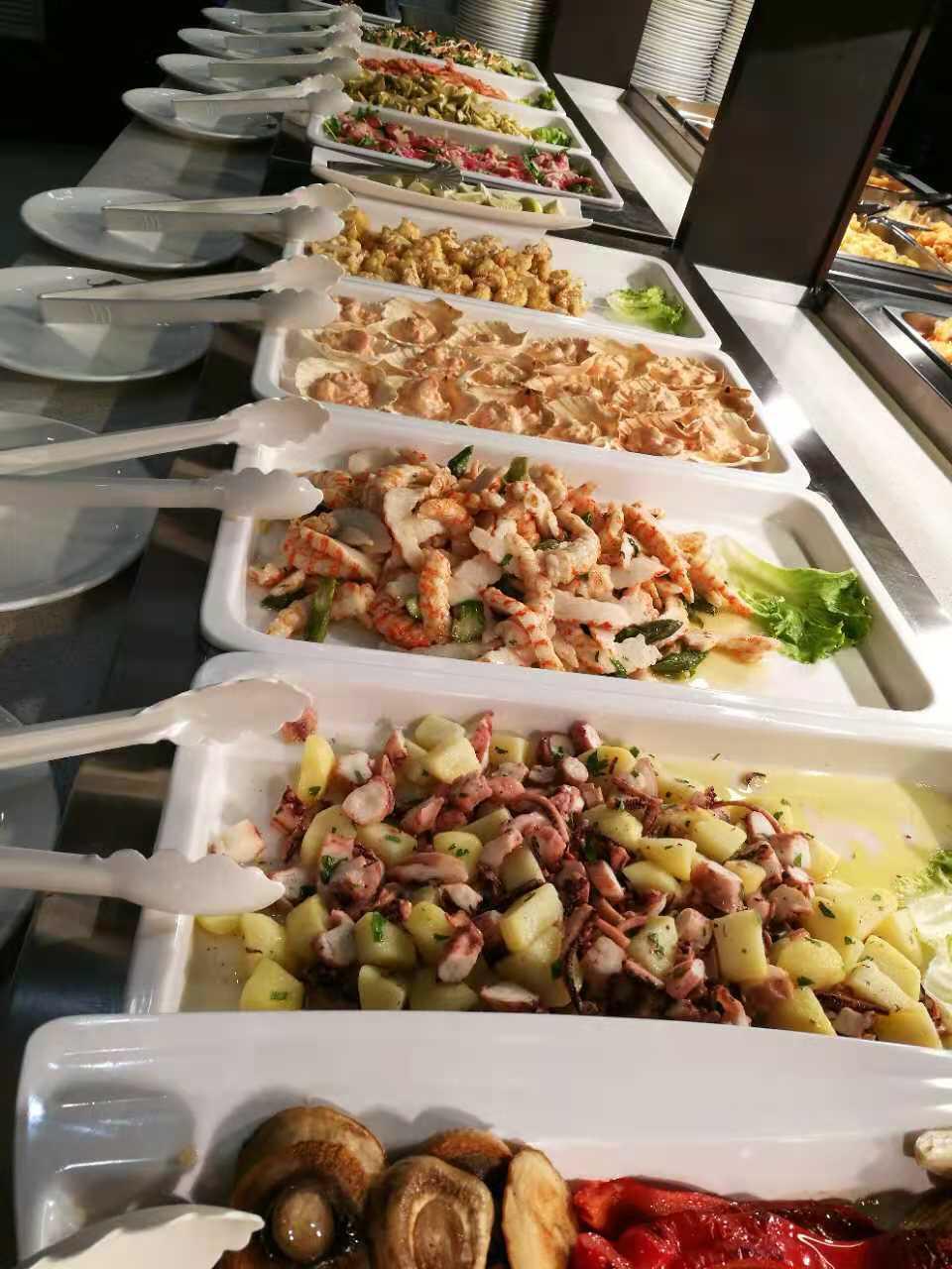 MOMODA - Sushi, Teppanyaki Buffet und brasilianischen Rodizio - Lokalguide